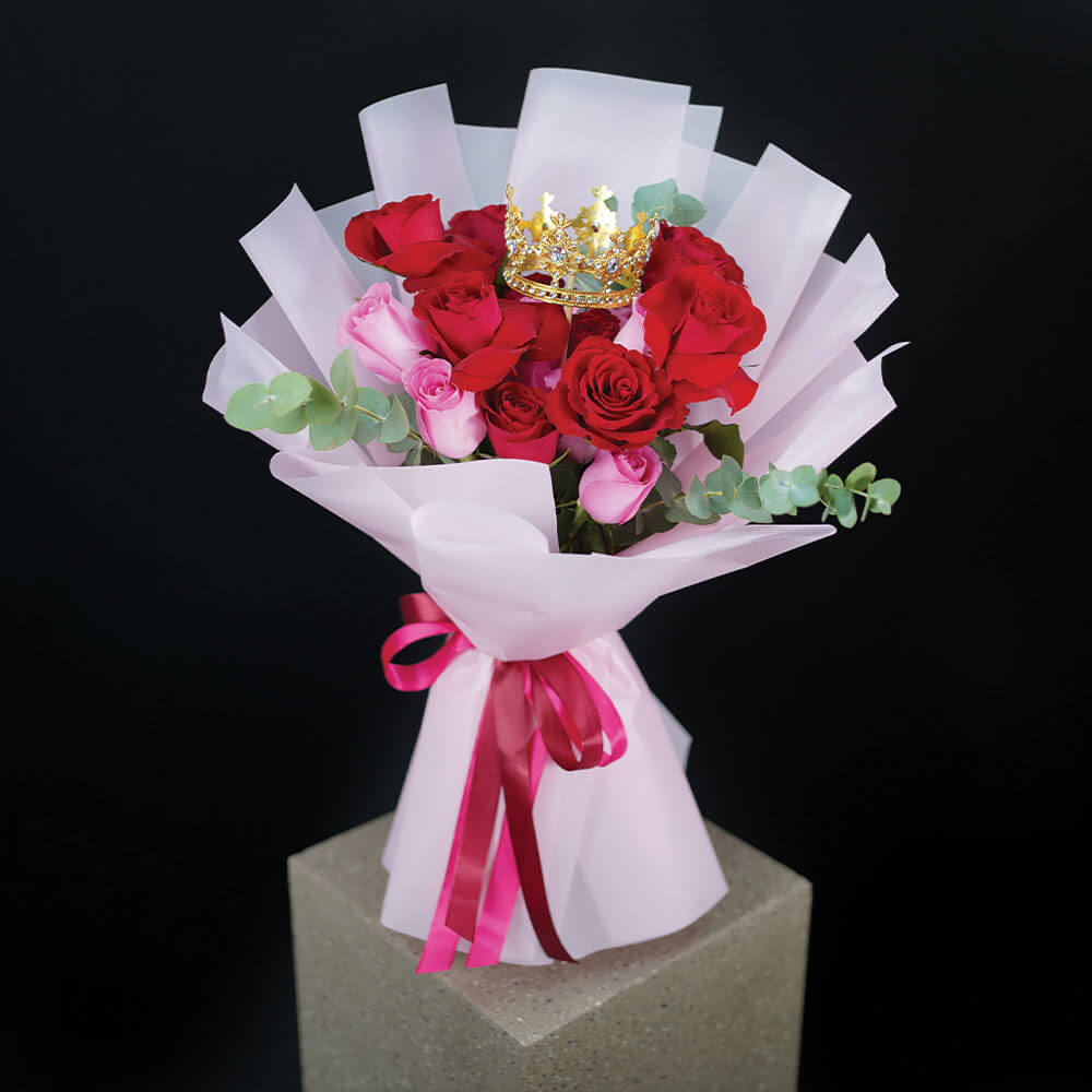 Baroness Flower Bouquet | Pink, Red Roses Bouquet | Flower Shop - Aiwa ...