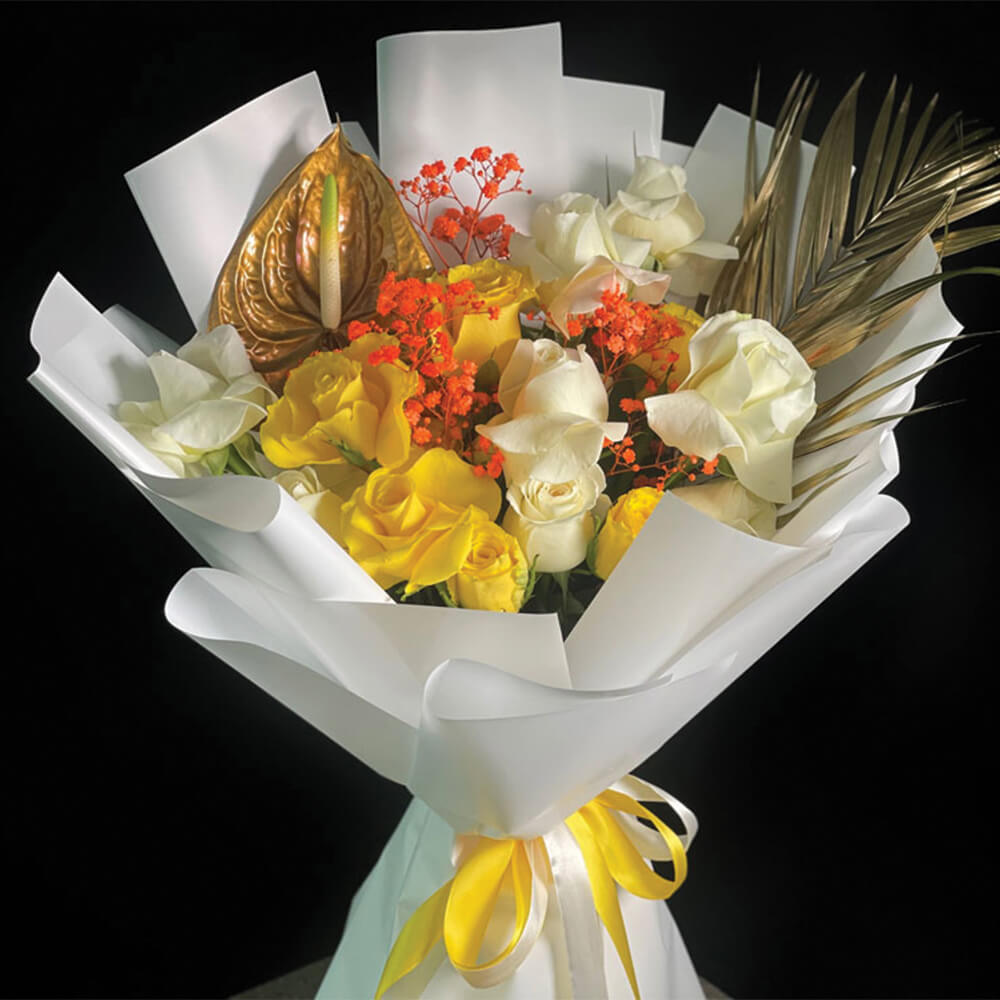 Biscotti Flowers Bouquet | Online Flower Delivery in Dubai | Aiwa Flowers