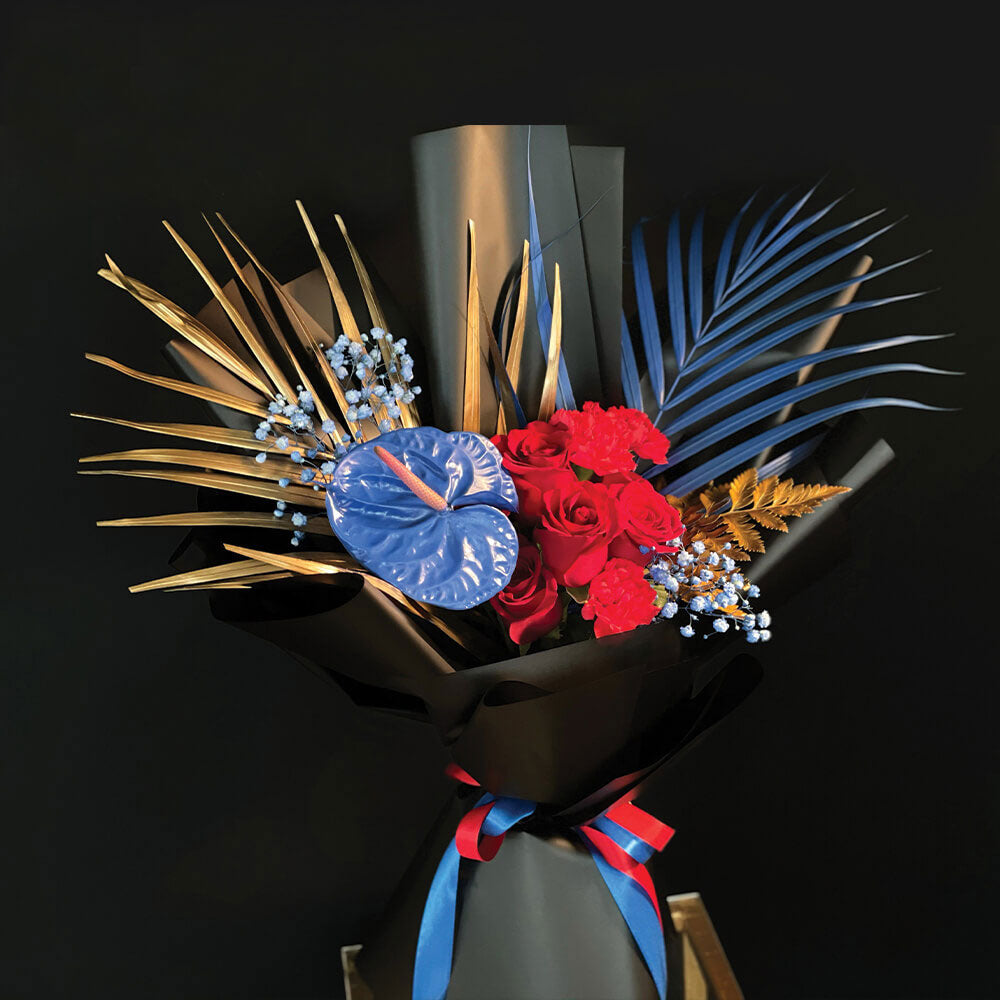 Graf Flowers Bouquet | Fresh Red Roses & Carnations | Aiwa Flowers