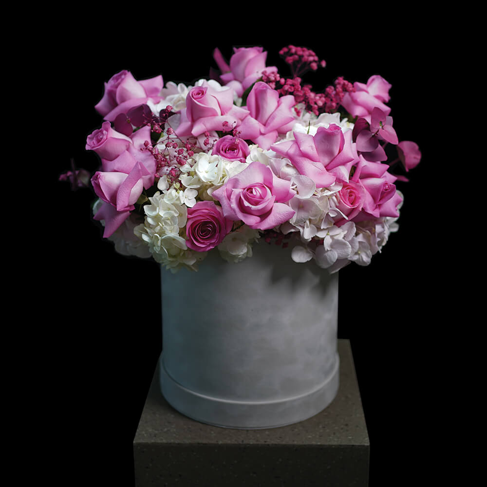 Primrose Flowers Box | Pink Flowers Box | Flowers UAE - Aiwa Flowers