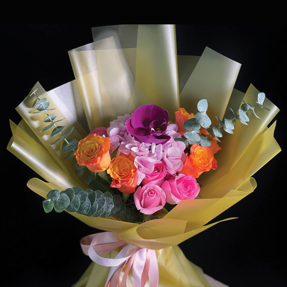 Splendor Flower Bouquet | Flower Delivery Dubai – Aiwa Flowers