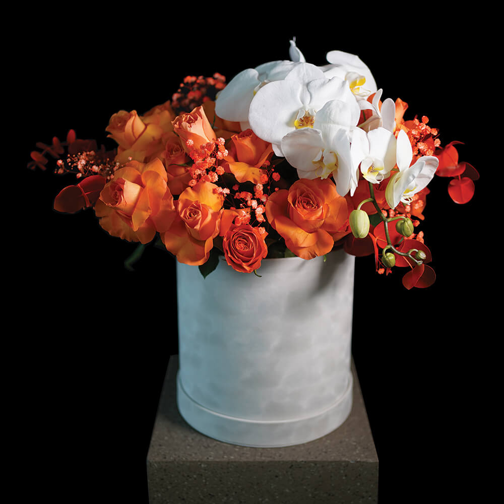 Flowers Boxes with different colors of Roses, Flowers Bouquets Delivery ...